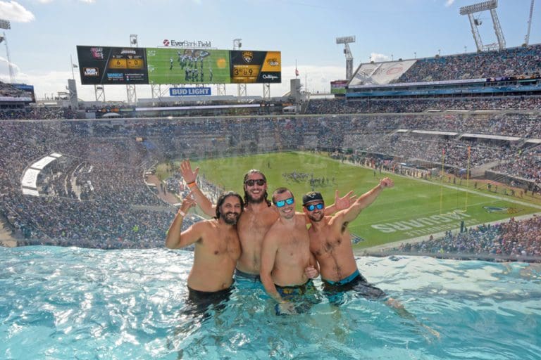 NFL Game Day: The Luxe Experience | Flamingo Magazine
